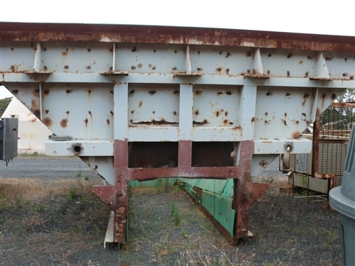 Lined Ore Bin/Discharge Hopper 4.5m wide | J&P Group